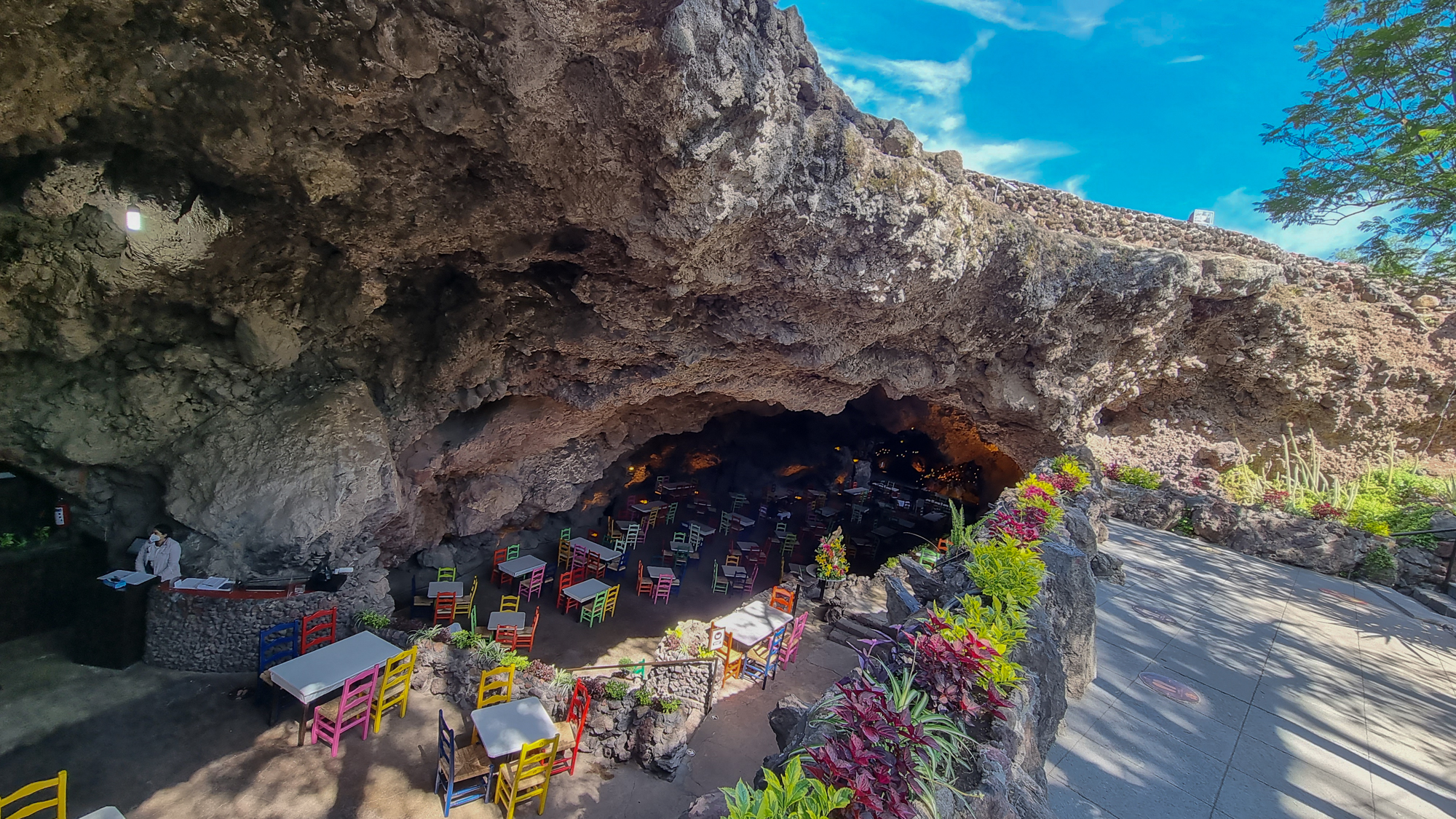 ℹ Descubre la magia de Restaurante La Gruta: Historia, Sabor y Tradición